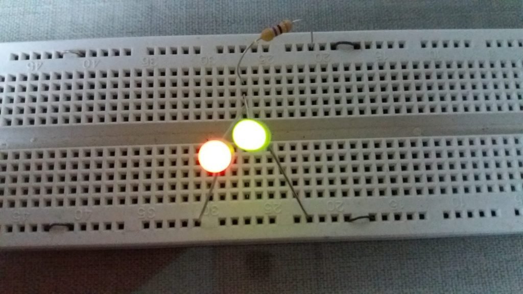 Circuit projects with LEDs - Electrical e-Library.com